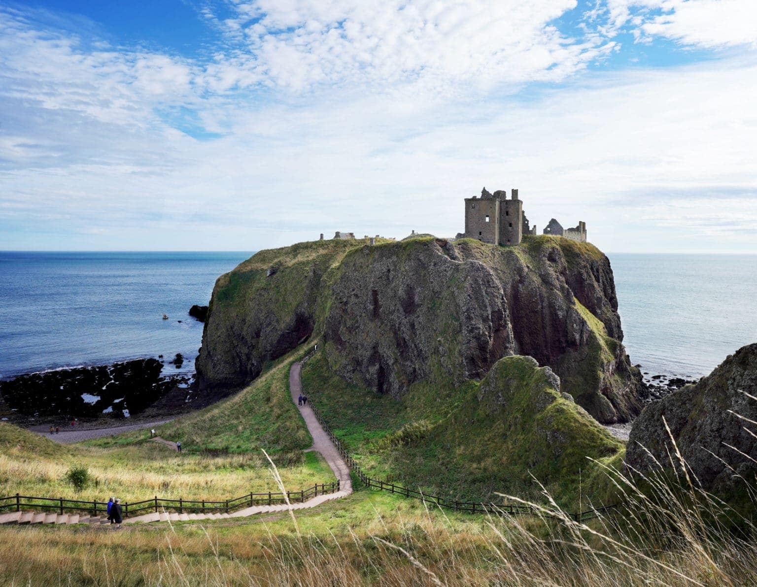 The Stunning Stonehaven to Dunnottar Castle Walk