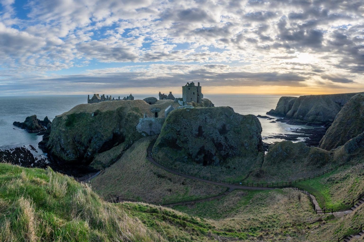 The Stunning Stonehaven to Dunnottar Castle Walk