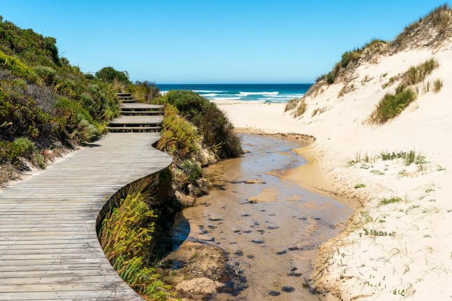 Discovering Conspicuous Cliff in Walpole-Nornalup National Park, WA ...